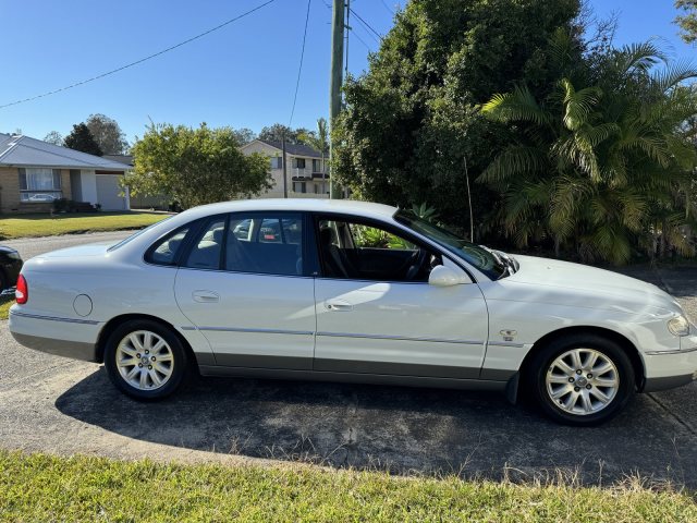 1999 HOLDEN STATESMAN V6 4 SP AUTOMATIC 4D SEDAN | Cars, Vans & Utes ...