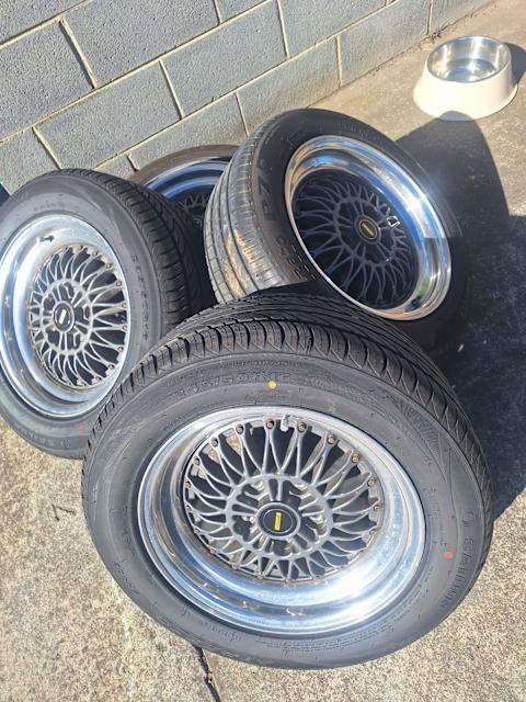 Commodore V5 simmons 16x8 | Wheels, Tyres & Rims | Gumtree Australia ...