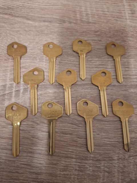 Ilco C218 key blank for Lock Focus and Lowe and Fletcher Cylinders x11 ...