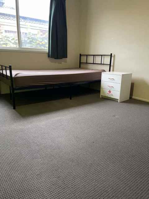 Rom for rent | Flatshare & Houseshare | Gumtree Australia Casey Area ...