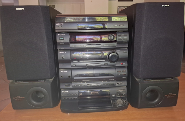 Sony N555AV Midi Pro-logic Hi Fi System with turntable - Stereo Systems ...