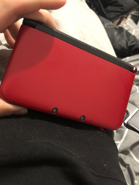 Red Nintendo 3DS Xl - Nintendo in Red Cliffs VIC | Gumtree Australia