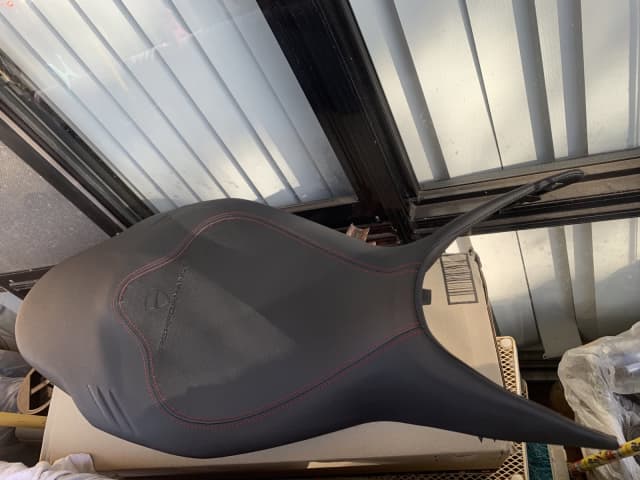 Ducati Lowered Seated for Super spot 950 | Motorcycle & Scooter ...