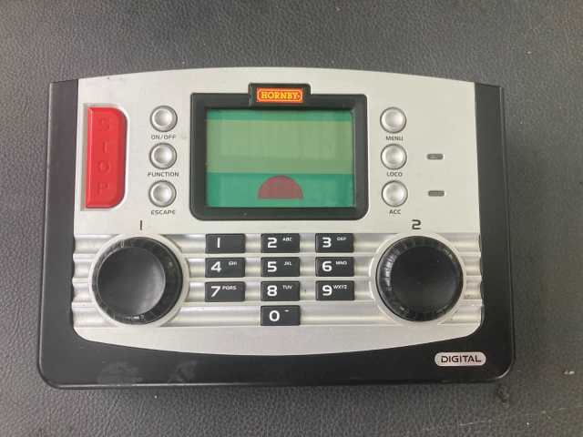 HO Gauge Model Rail Tracks and Hornby Elite DCC Controller ...