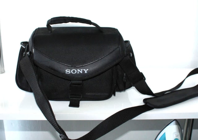 CAMERA BAG. SONY CAMERA CARRY BAG. SHOULDER STRAP. - Digital Camera ...