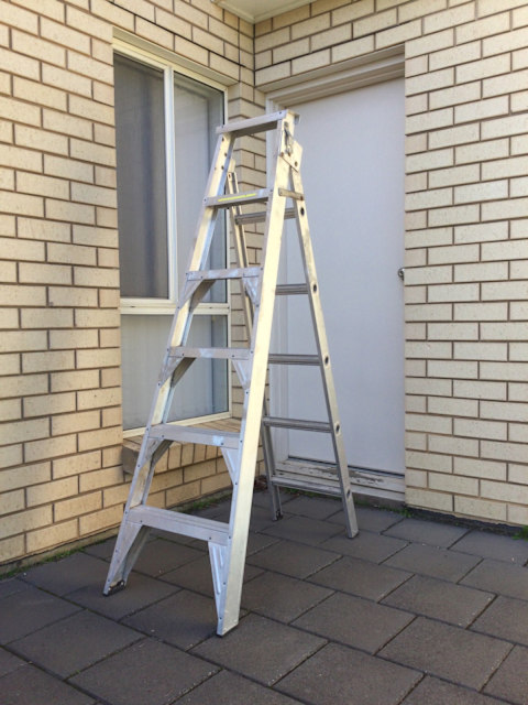 Aluminium ladder, Double side steps, Sturdy and light - Ladders ...