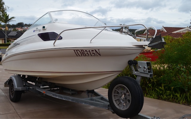 Haines Sugnature 460D | Motorboats & Powerboats | Gumtree Australia ...