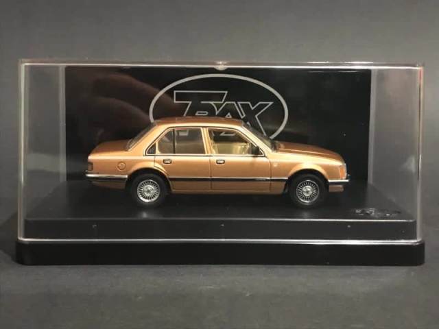 Trax Holden VC Commodore L Sedan Commemorative Gold 1:43 Diecast Model ...