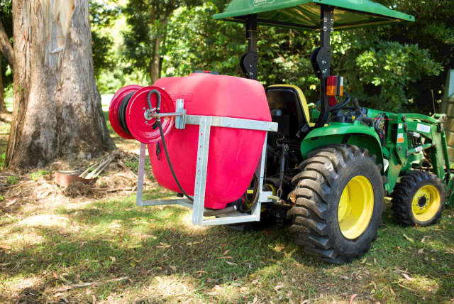 Silvan 300L Spray Tank with PTA 3 point hitch and Hose Reel | Farming ...