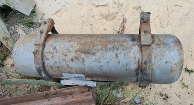 Large air compressor tank | Miscellaneous Goods | Gumtree Australia ...