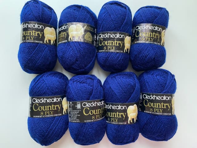 Cleckheaton Country Wool 8 Ply 50 grams x 8 Knitting - Other Books ...