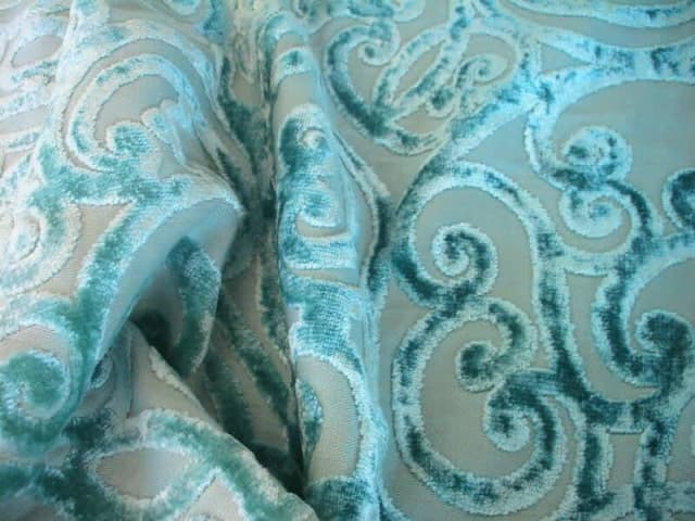 DESIGNERS GUILD ROCHESTER TURQUOISE SCROLLED VELVET FABRIC 152X138 CMS ...