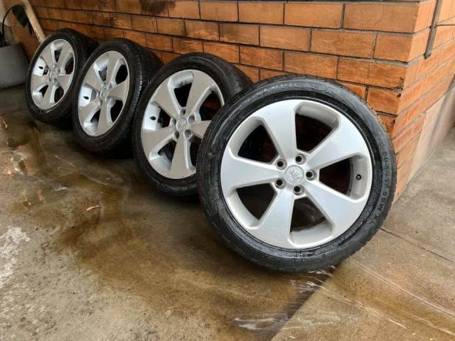 Holden Cruze 17 Inch Alloy Wheels with Excellent Tyres *Delivery ...
