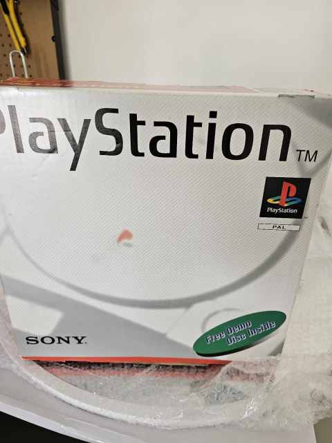 Box only - collectible original Playstation box - Playstation in Flynn ...