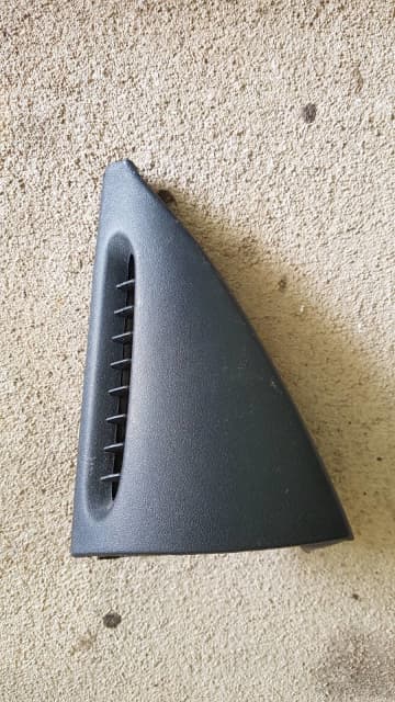Commodore VT VX VY VZ Left Front Door Side Window Vent Cover | Auto ...