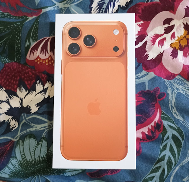 Apple Iphone 17 Pro Max 256GB Cosmic Orange Brand New - iPhone in Sydney City NSW | Gumtree ...