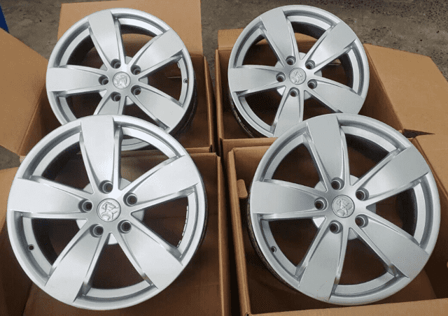 18 Commodore VY SS Genuine Wheels Suit Commodore VX, VZ, VY- 18x8 ...