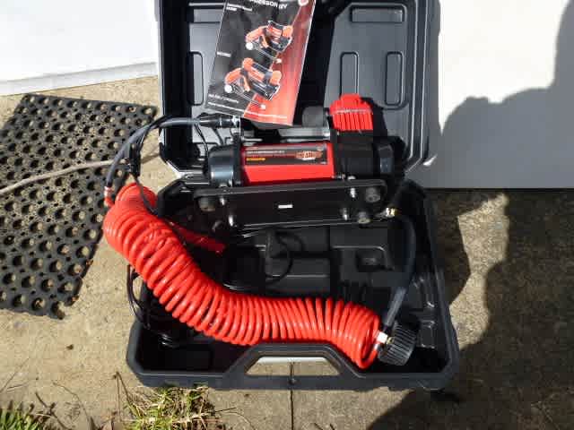 Repco 12v Air compressor 85l/min | Other Parts & Accessories | Gumtree ...
