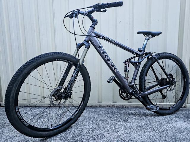 TREK Liquid 25 Full Suspension-Hydraulic Disc - Men's Bicycles in Perth ...