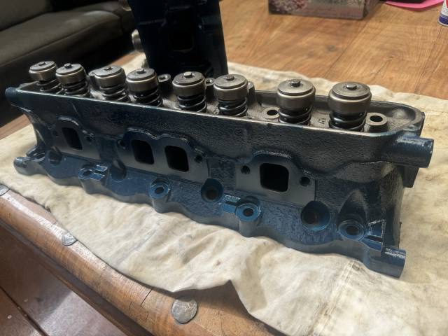 Holden 253-308 heads blue reco | Engine, Engine Parts & Transmission ...