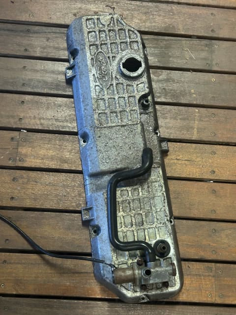 250 cross flow efi rocker cover | Engine, Engine Parts & Transmission ...