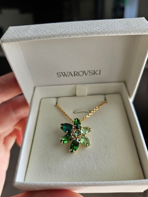 Swarovski Green Gem/Stone Necklace - Women's Jewellery in Tahmoor NSW ...