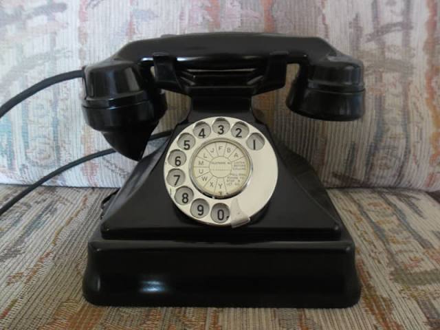 Magnificent 1930s BAKELITE TELEPHONE in Fully Restored Condition ...