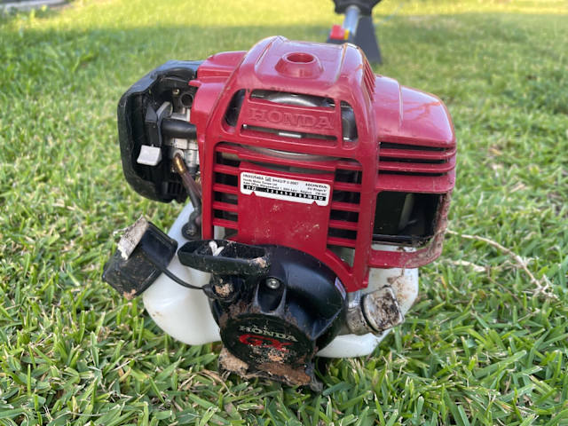 Unused Honda 25cc 4 Stroke Straight Shaft Brushcutter Whipper snipper ...