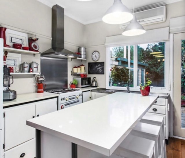 Cozy fully furnished clean room bills incl tram at doorsteps - Share ...