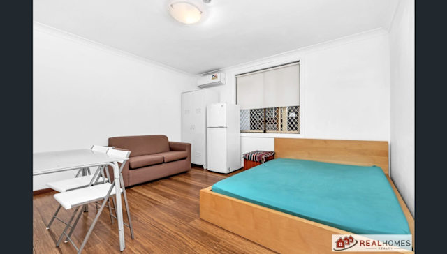 Furnished private studio with en-suite - for Rent | Gumtree Australia