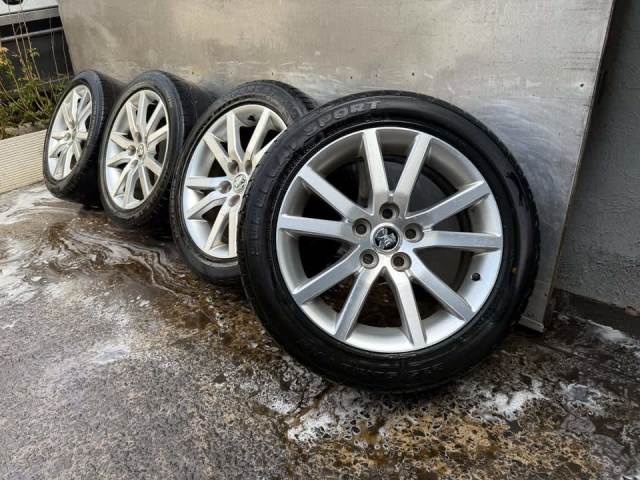 Holden Commodore VE 18 Inch Alloy Wheels with Good Tyres *Delivery ...