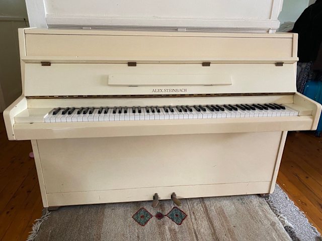 FREE STEINBACH PIANO PICKUP DEE WHY - Keyboards & Pianos in Dee Why NSW ...