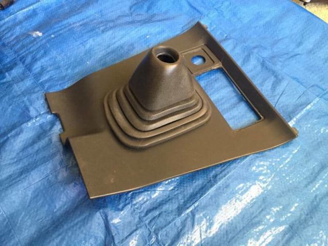 COMMODORE VN VP VR VS T5 V6 V8 MANUAL CENTRE CONSOLE INSERT | Auto Body ...