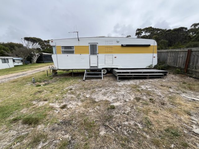 Onsite 25ft caravan/ spot | Caravans | Gumtree Australia West Tamar ...