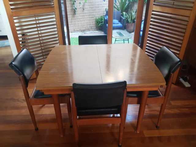 Antique Chiswell Dining table with 4 matching chairs - Dining Tables in ...