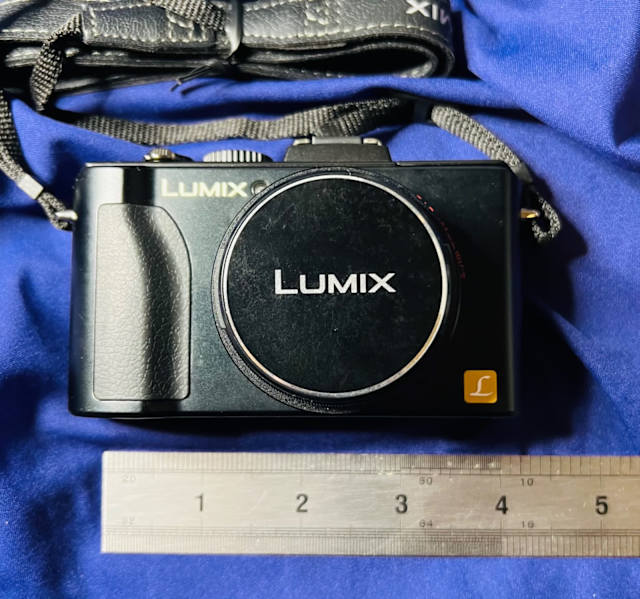 Panasonic Lumix DMC-LX5 10.1MP HD Digital Compact Camera.Made in Japan ...