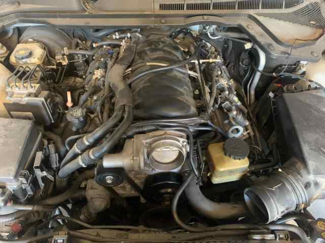 VE SS Holden Commodore 6.0 L77 V8 engine 6 speed auto conversion ...
