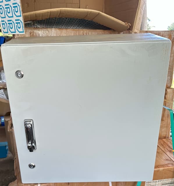 Electrical Enclosure Steel Lockable 600x600x300 with Shelves NEW ...