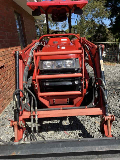 Kubota 35hp 4WD tractor | Farming Vehicles | Gumtree Australia West ...
