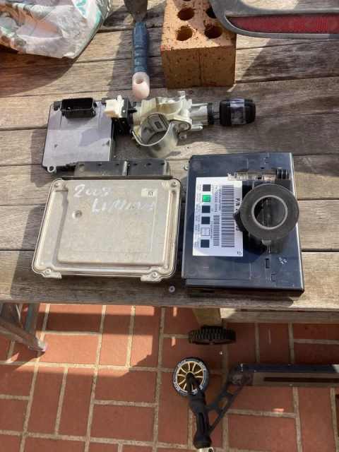 2008 VE Lumina ECU BCM Key Key Reader And Barrel | Auto Body parts ...