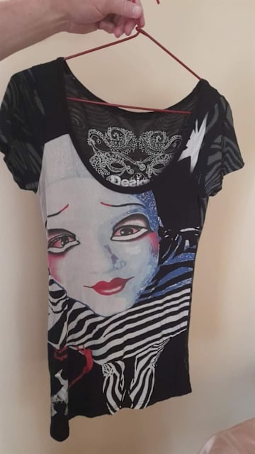 Chic French style tee - Tops & Blouses in Athelstone SA | Gumtree Australia
