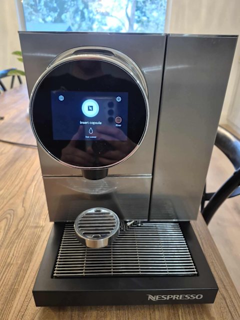 Nespresso Momento 100 Commercial Coffee Machine - Coffee Machines in ...