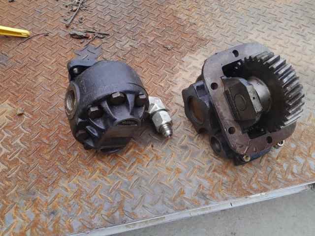 Isuzu pto box and hydraulic pump | Trucks | Gumtree Australia ...