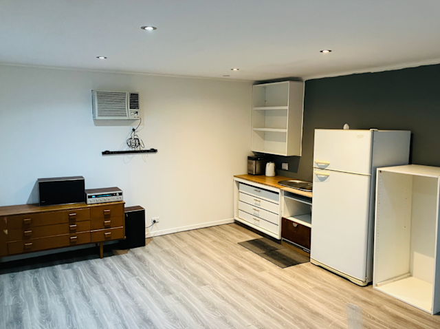 Bungalow for rent, open plan, 1 bedroom, kitchenette, ensuite $260pw ...