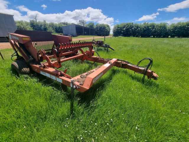 Highline rock picker and rake | Farming Equipment | Gumtree Australia ...