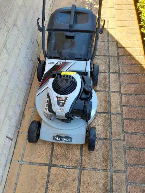 Masport 460/18 Alloy base 4 stroke mower in good working condition ...