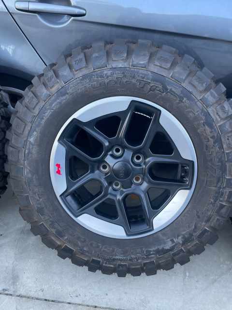 08/18 - 2022 Jeep Wrangler Rubicon 5 alloy wheels for sale T25782 ...