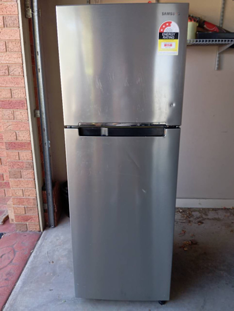 Cheap fridge for sale - Fridges & Freezers in Berwick VIC | Gumtree ...