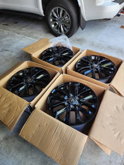 Toyota Prado 250 VX wheels | Wheels, Tyres & Rims | Gumtree Australia ...