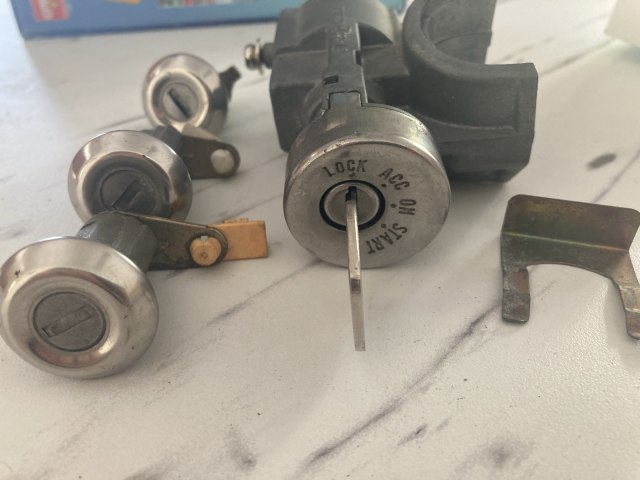 Ford courier / Mazda Bravo ignition & 3 door locks 1 key | Other Parts ...